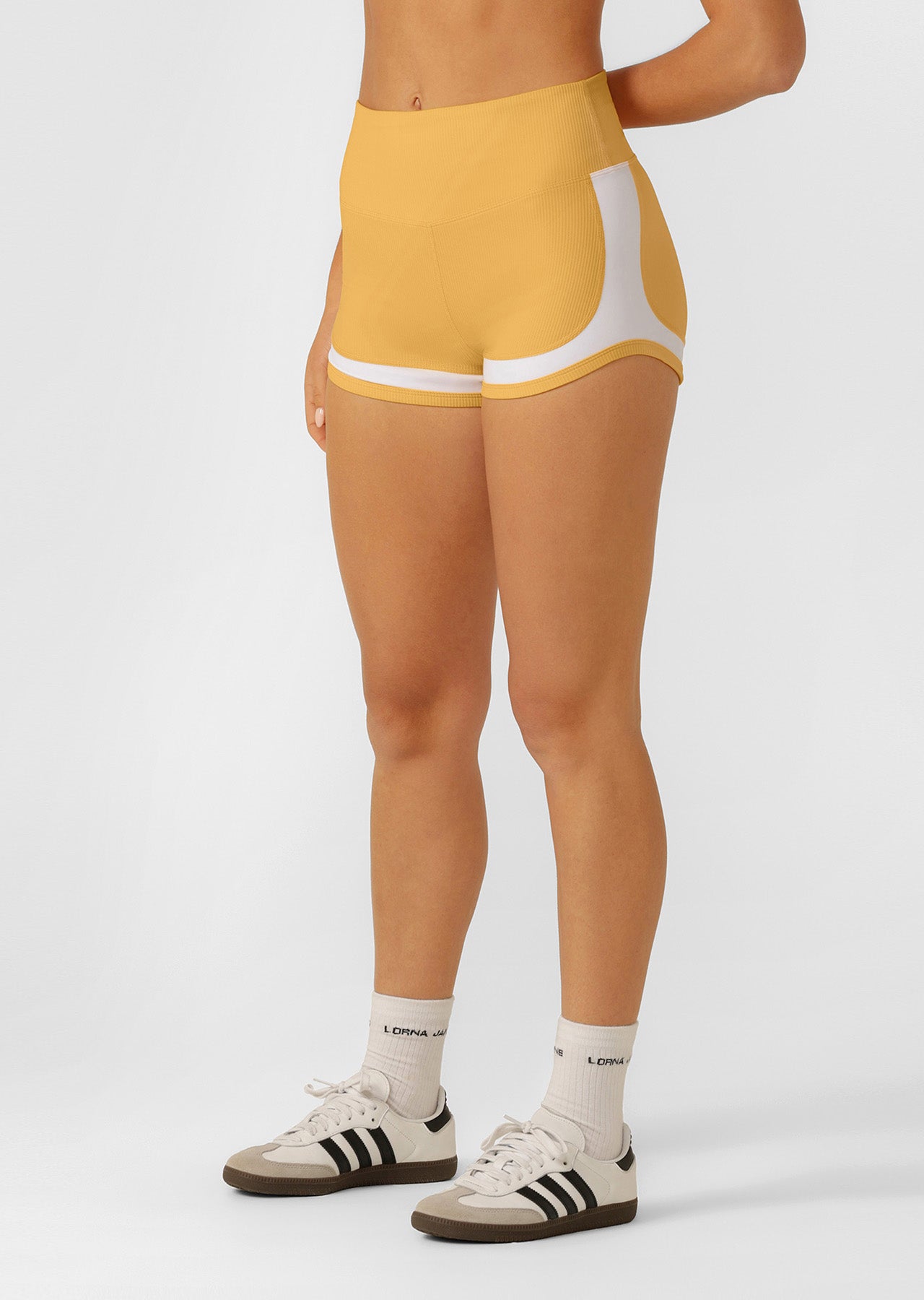 Camp Cove Cheeky Rib Bike Shorts – Lorna Jane Australia